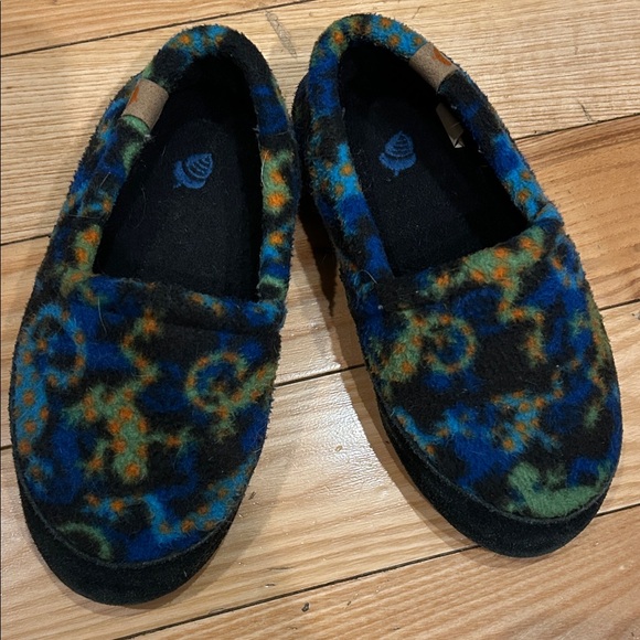 Acorn | Shoes | Acorn Cozy Kids Slippers Multicolor | Poshmark